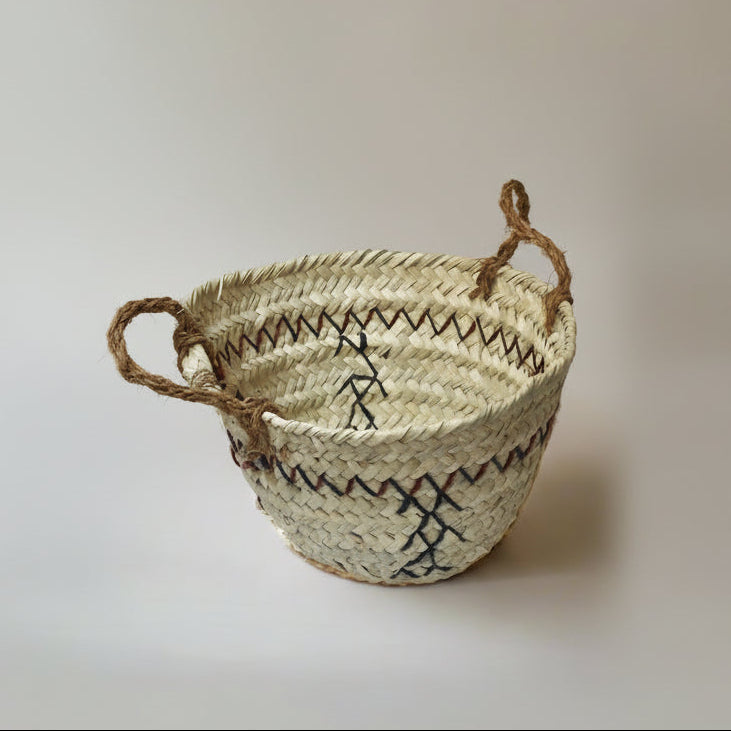 Tiny basket / catch-all with colored strings – Khoos